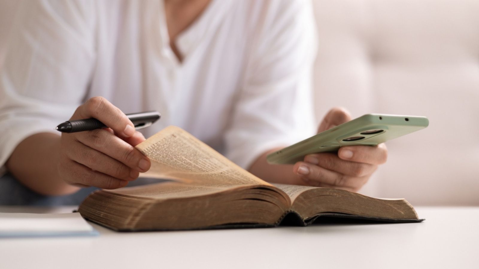 14 Challenges Facing Christianity in the Modern World ...