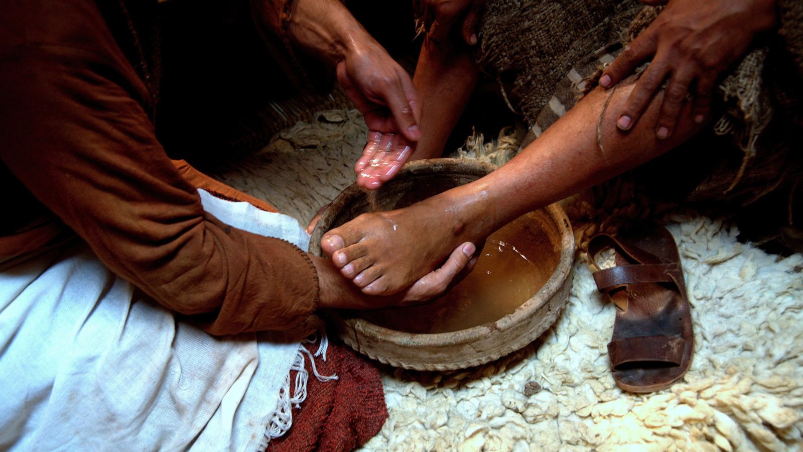 10 Stories of Jesus' Compassion That Still Inspire Us Today ...