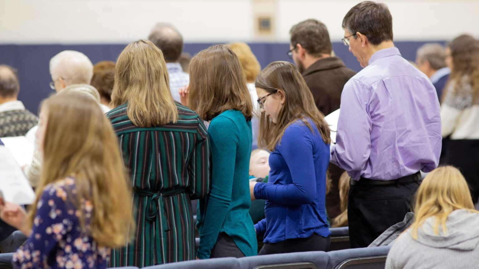 10 Essential Church Etiquette Tips You Need to Know - HopeNoMatterWhat.com