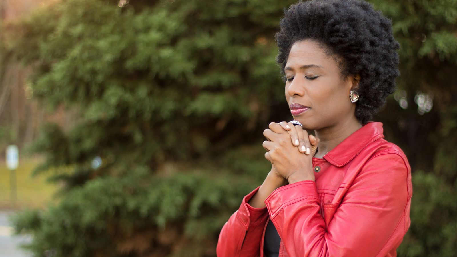 18 Reassuring Bible Verses to Turn to When You’re Feeling Afraid ...