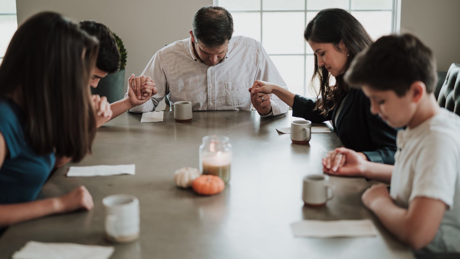 15 Meaningful Christian Traditions to Begin with Your Family ...