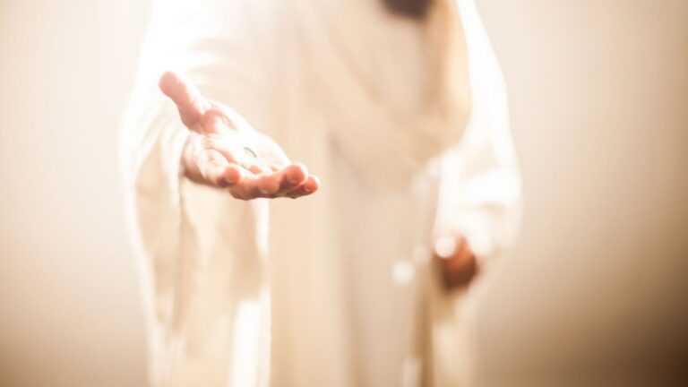 10 Biblical Stories and Verses That Prove God's Grace Is for Everyone ...