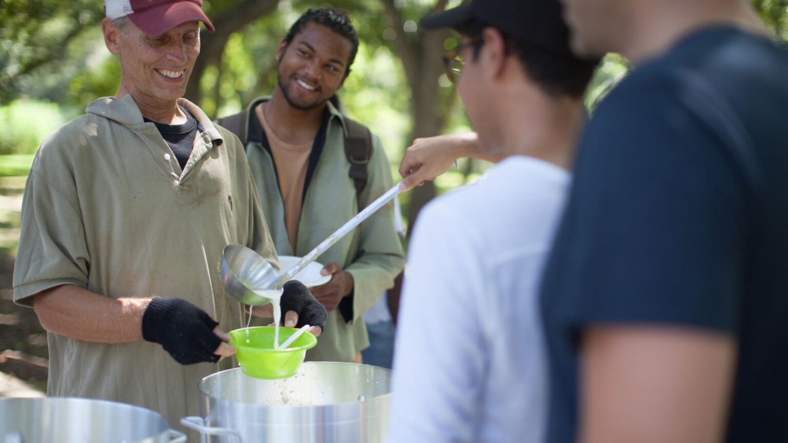 14 Everyday Actions for Christians to Spread Love and Light ...