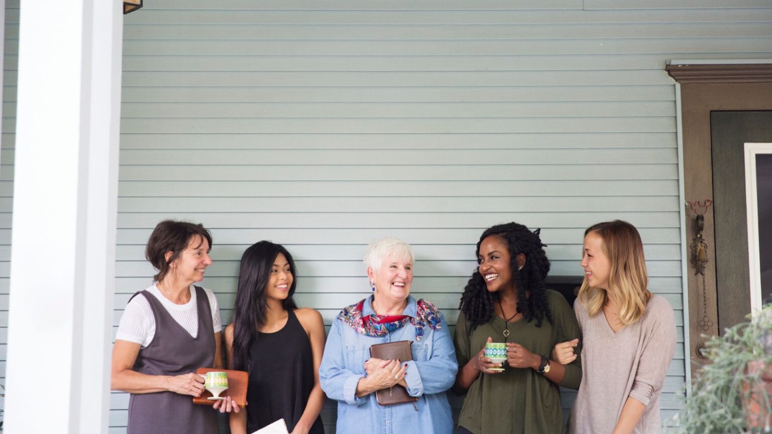14 Meaningful Ways for Christian Women to Build Strong Community ...