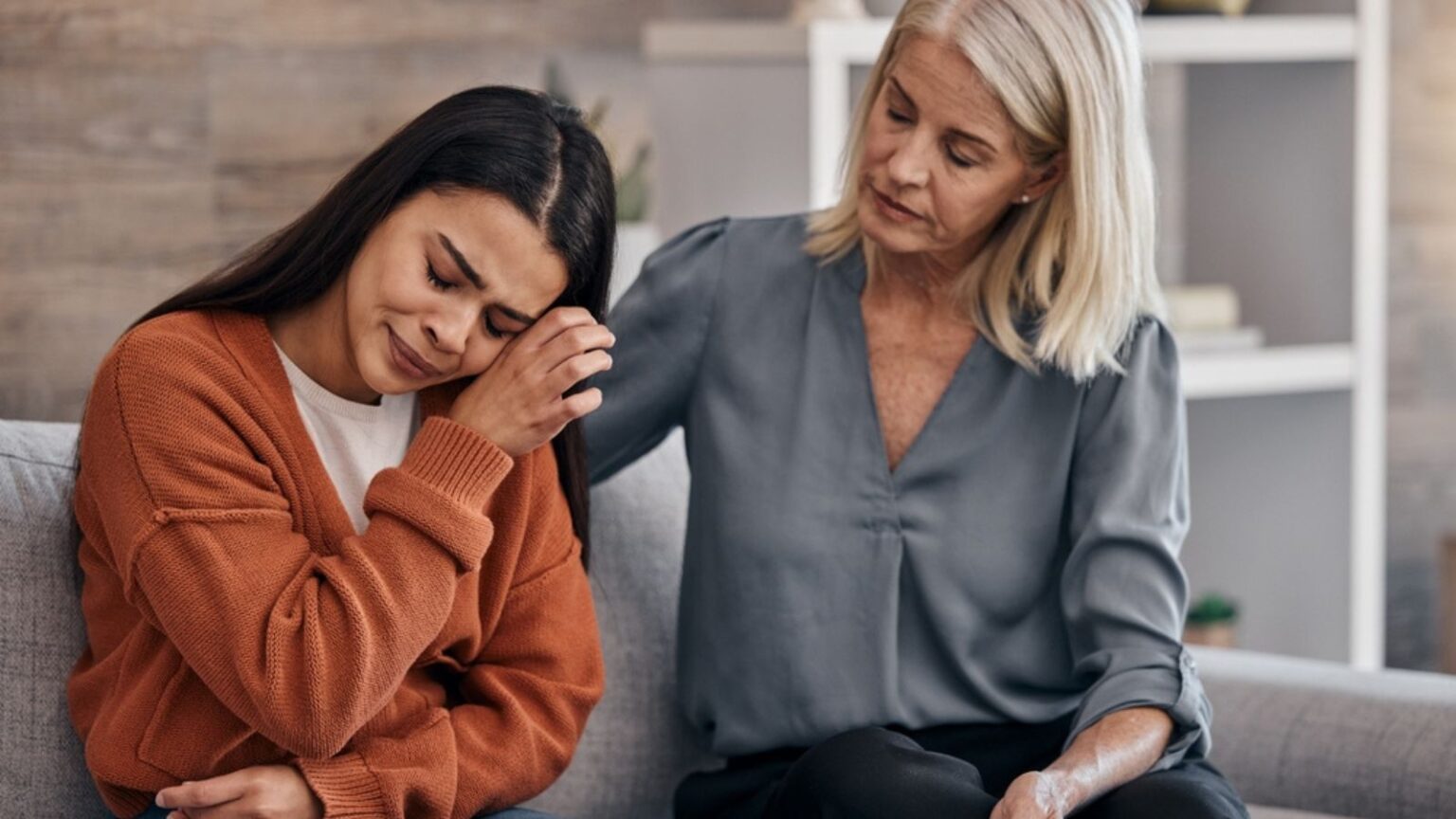 15 Thoughtful Ways to Help a Friend in Crisis - HopeNoMatterWhat.com