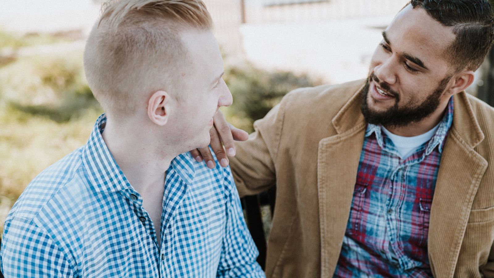 15 Thoughtful Ways to Help a Friend in Crisis - HopeNoMatterWhat.com