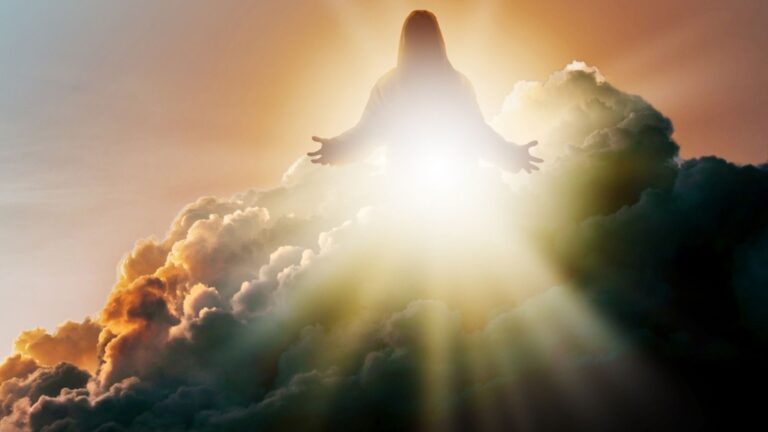 9 Biblical Truths About Seraphim: Heaven's Fiery Angels ...