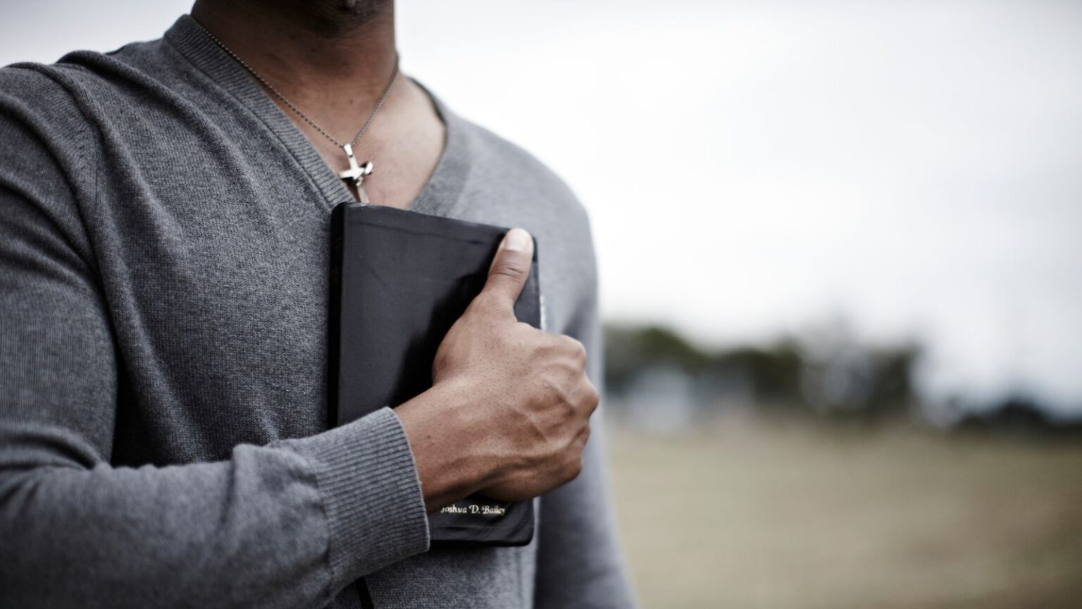 12 Short Devotionals for Busy Christians: Quick Spiritual Insights for ...